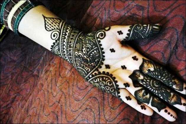 30+ Different Types Of Mehendi Designs To Try On This Year ...