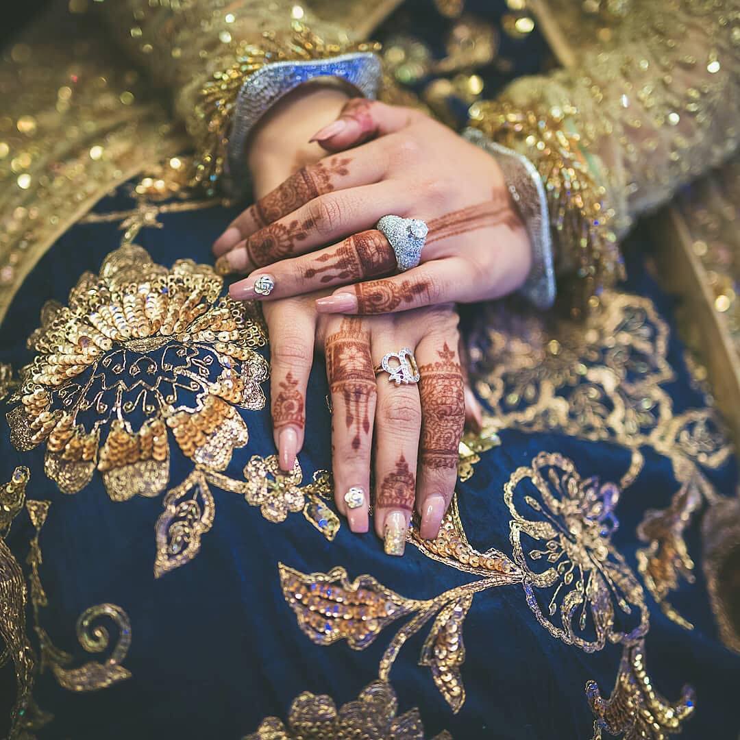 Stunning Nail Art Ideas For An Indian Bride - FashionBuzzer.com